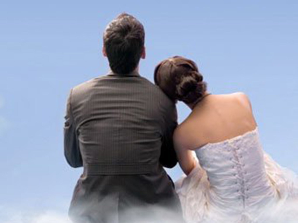 DeLux Love Compatibility Report