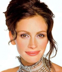 Julia Roberts: Born the Seven of Hearts!